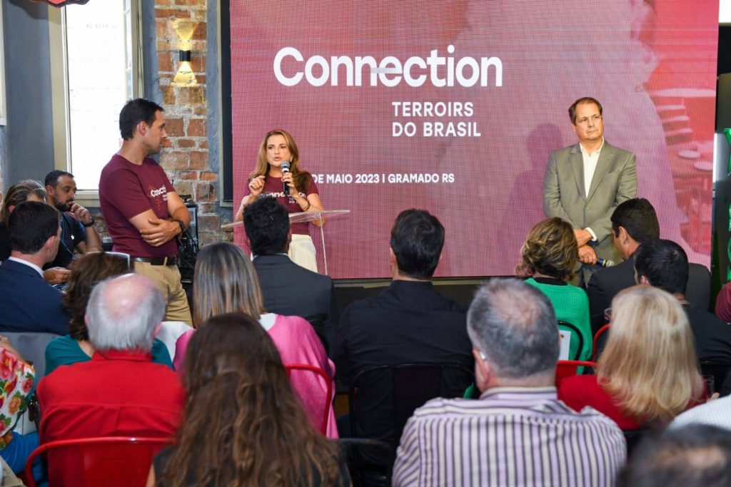 Coluna Minas Turismo Gerais - Novojornal