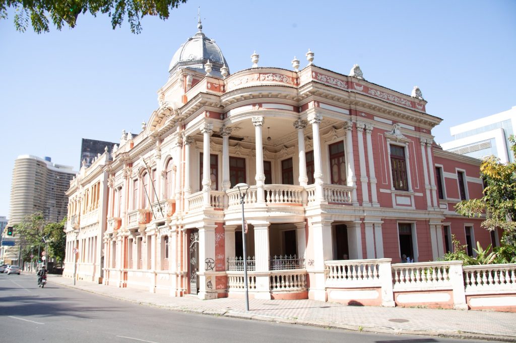 Coluna Minas Turismo Gerais - Novojornal