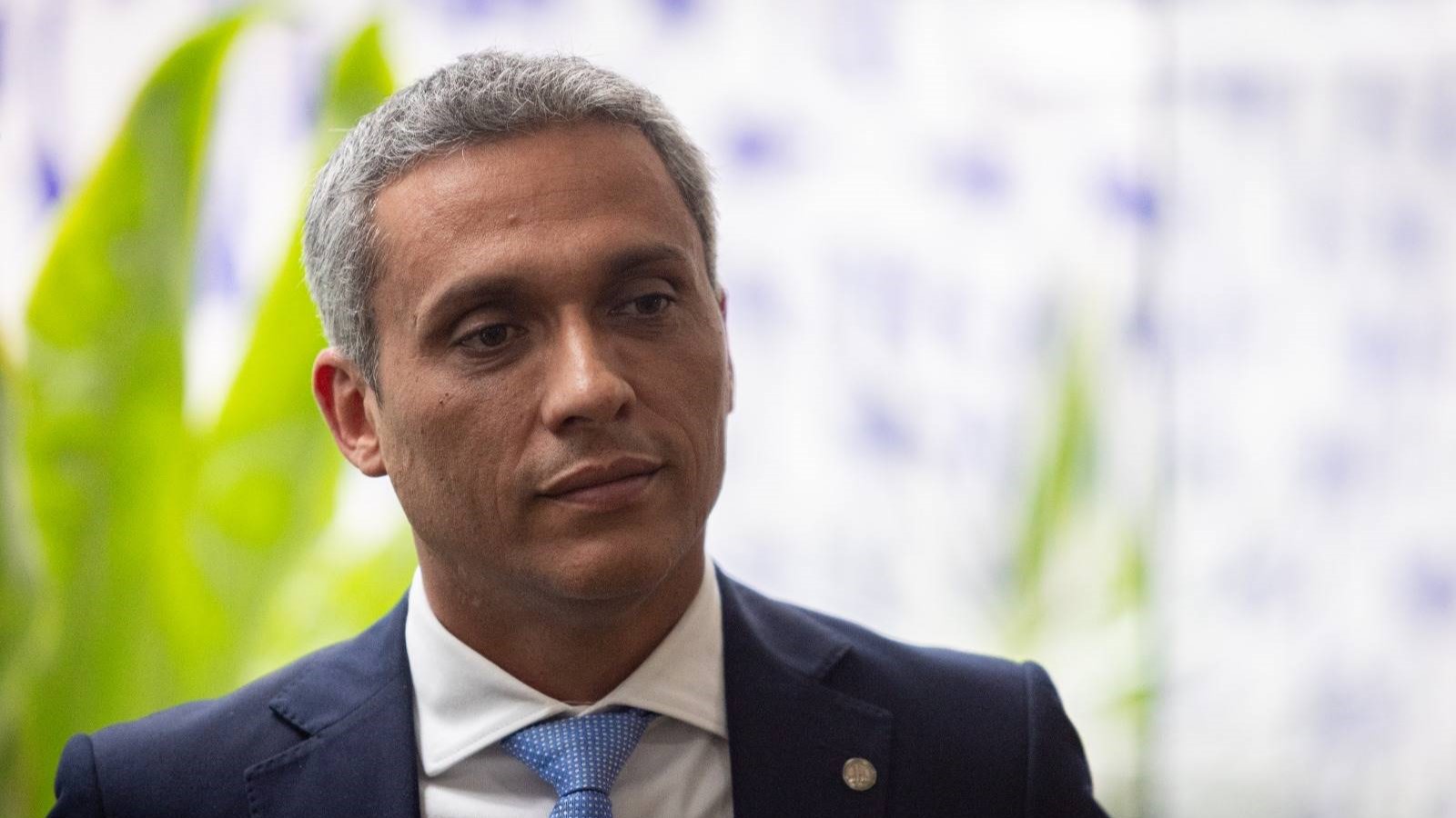 Alexandre de Moraes autoriza buscas contra 18 suspeitos, incluindo ...